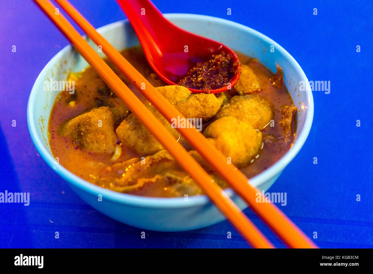 Street food - curry Stock Photo - Alamy