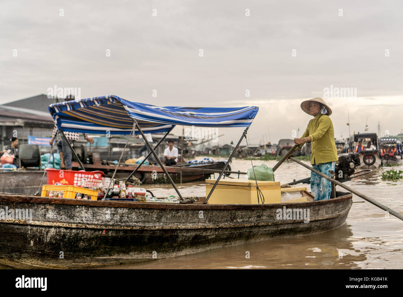 Beautiful floating market asia hi-res stock photography and images - Alamy