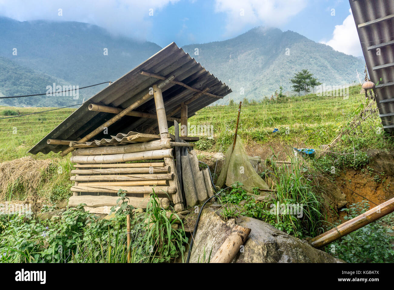 Terraced rice field and wooden hut hi-res stock photography and images ...