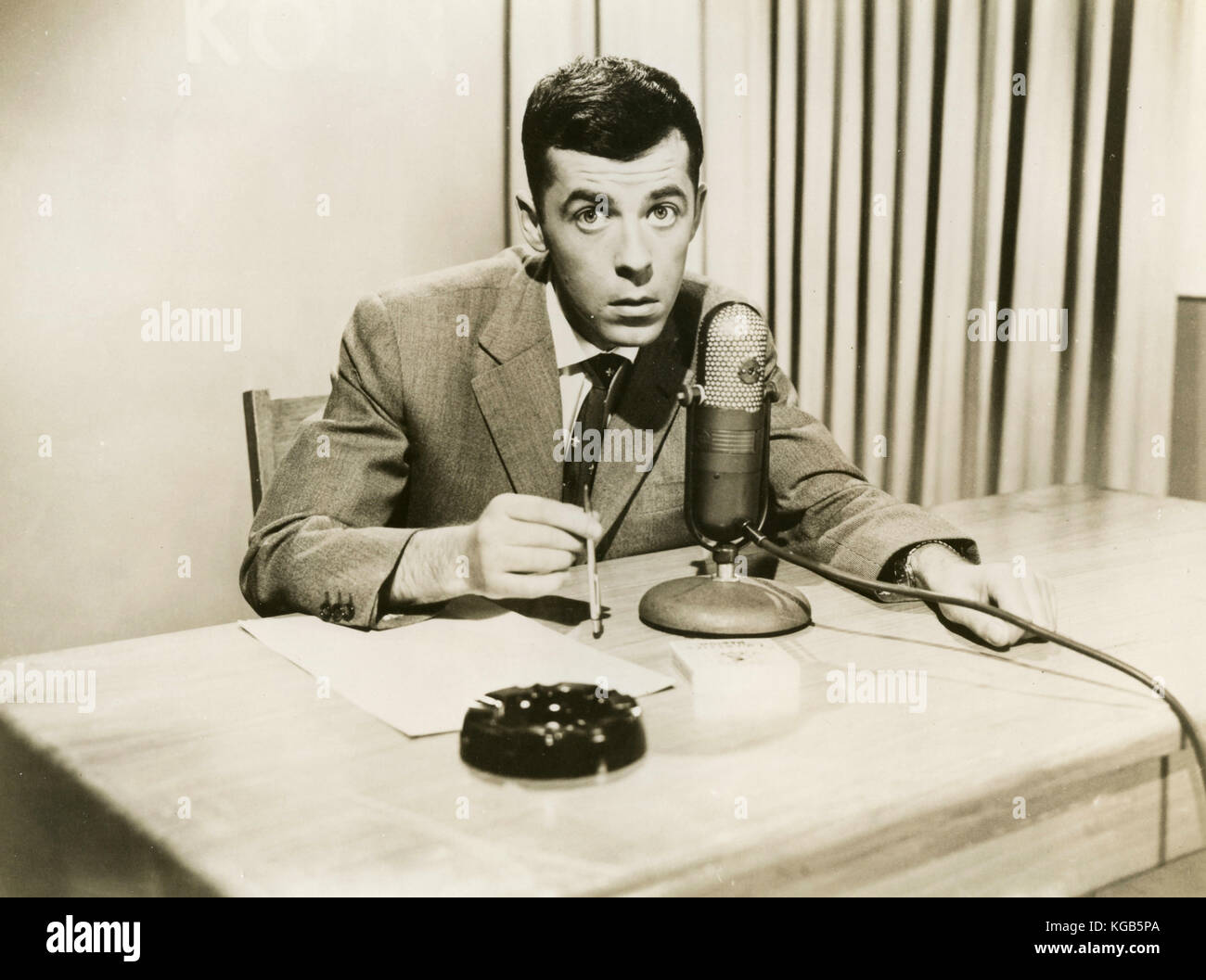 1950s radio hi-res stock photography and images - Alamy