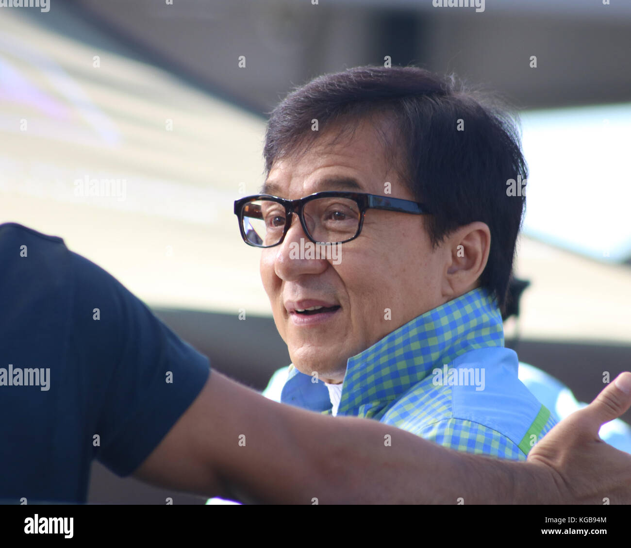 Jackie Chan makes an appearance on entertainment news show 'Extra' at ...
