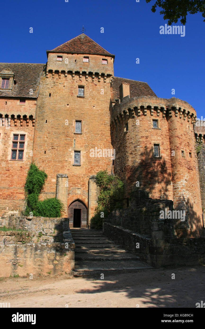 Castelnau-Bretenoux castle in Prudhomat (France Stock Photo - Alamy