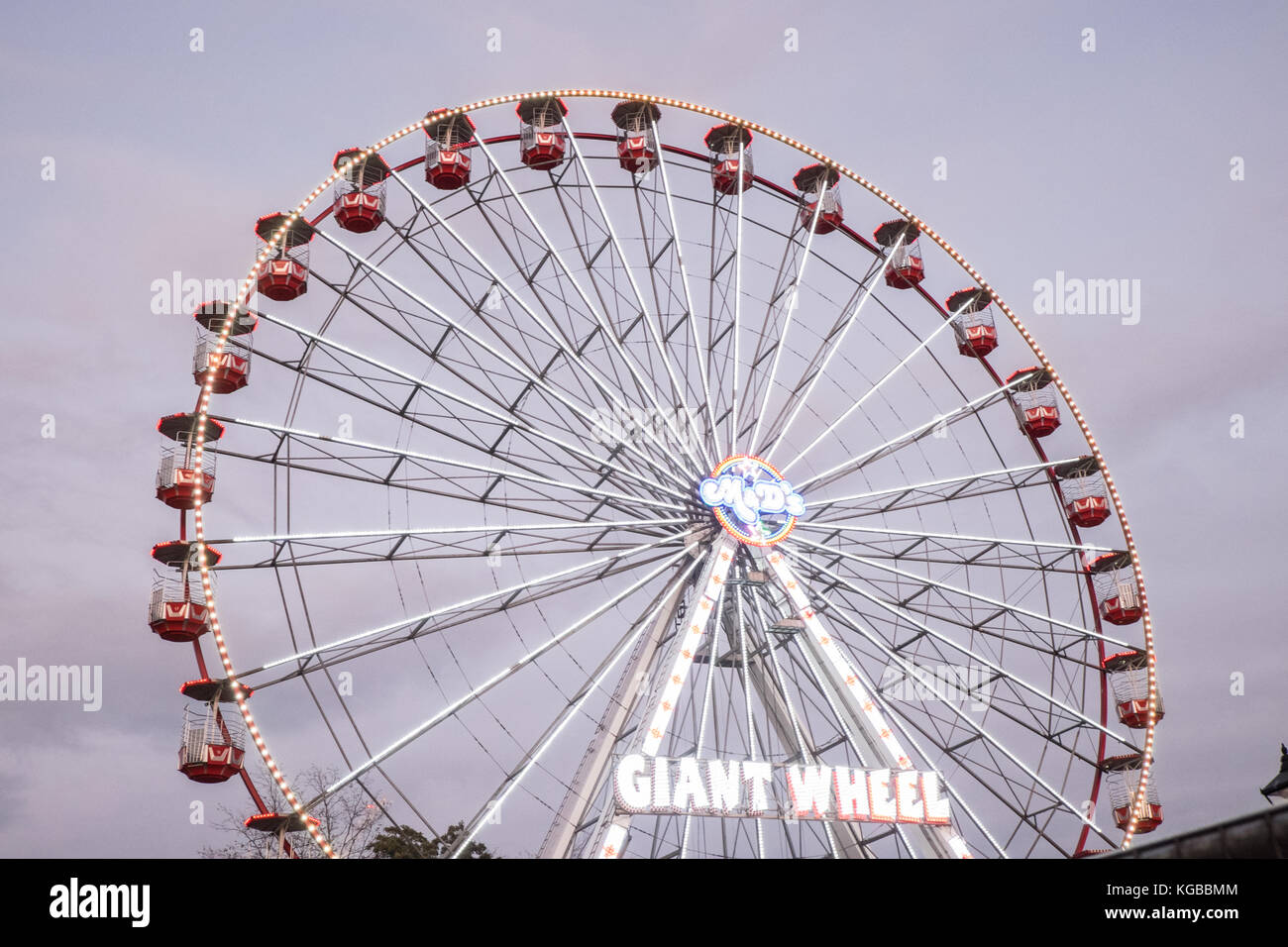 Giant,ferris,wheel,Winter Wonderland,in,front,of,City Hall,Cardiff ...