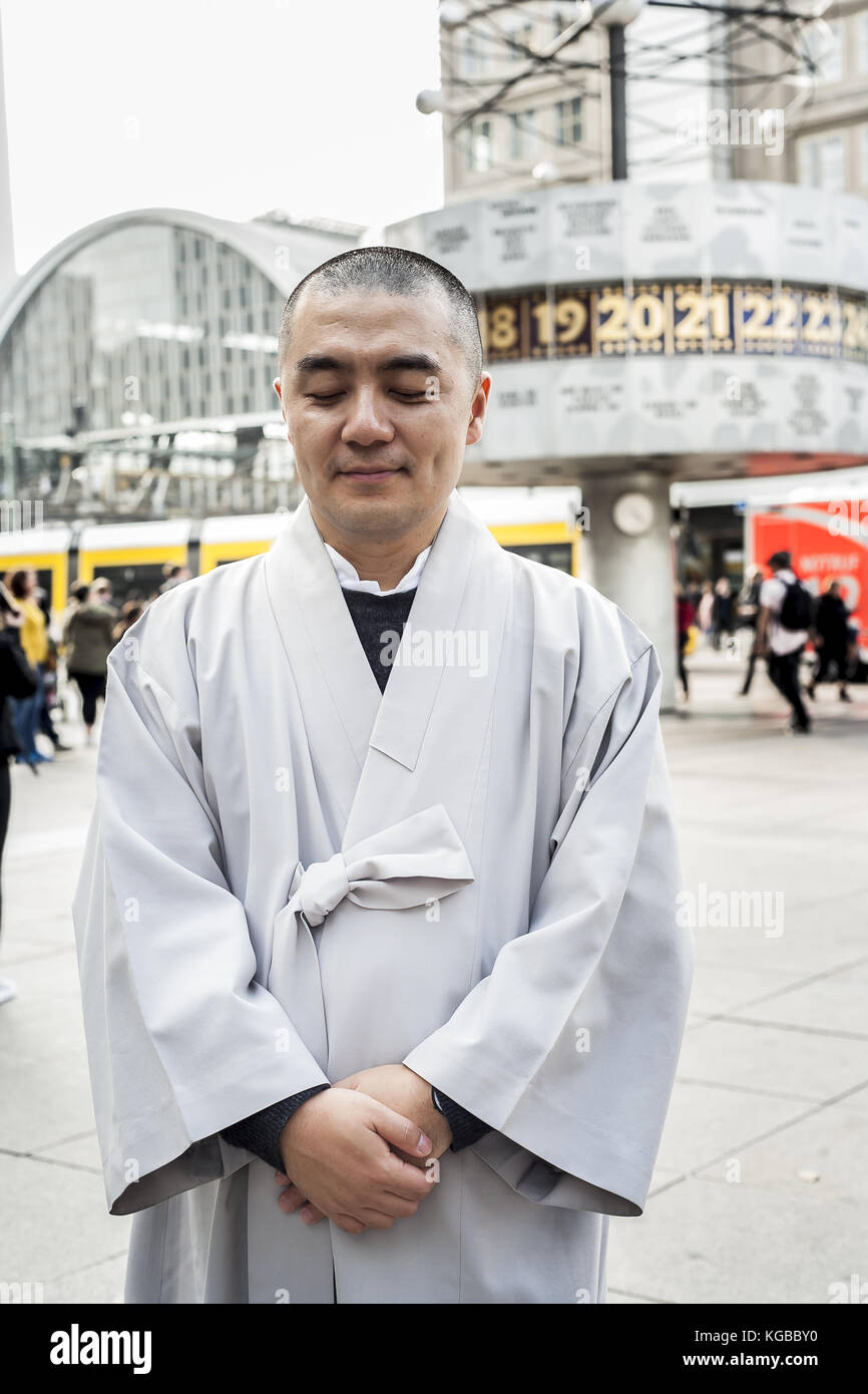 World bestseller author zen monk Haemin Sunim visits Germany to present ...
