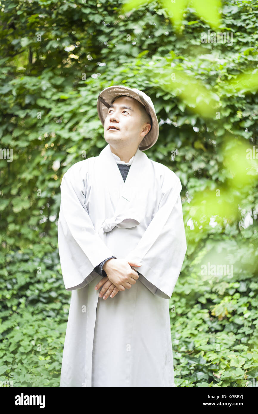 World bestseller author zen monk Haemin Sunim visits Germany to present ...
