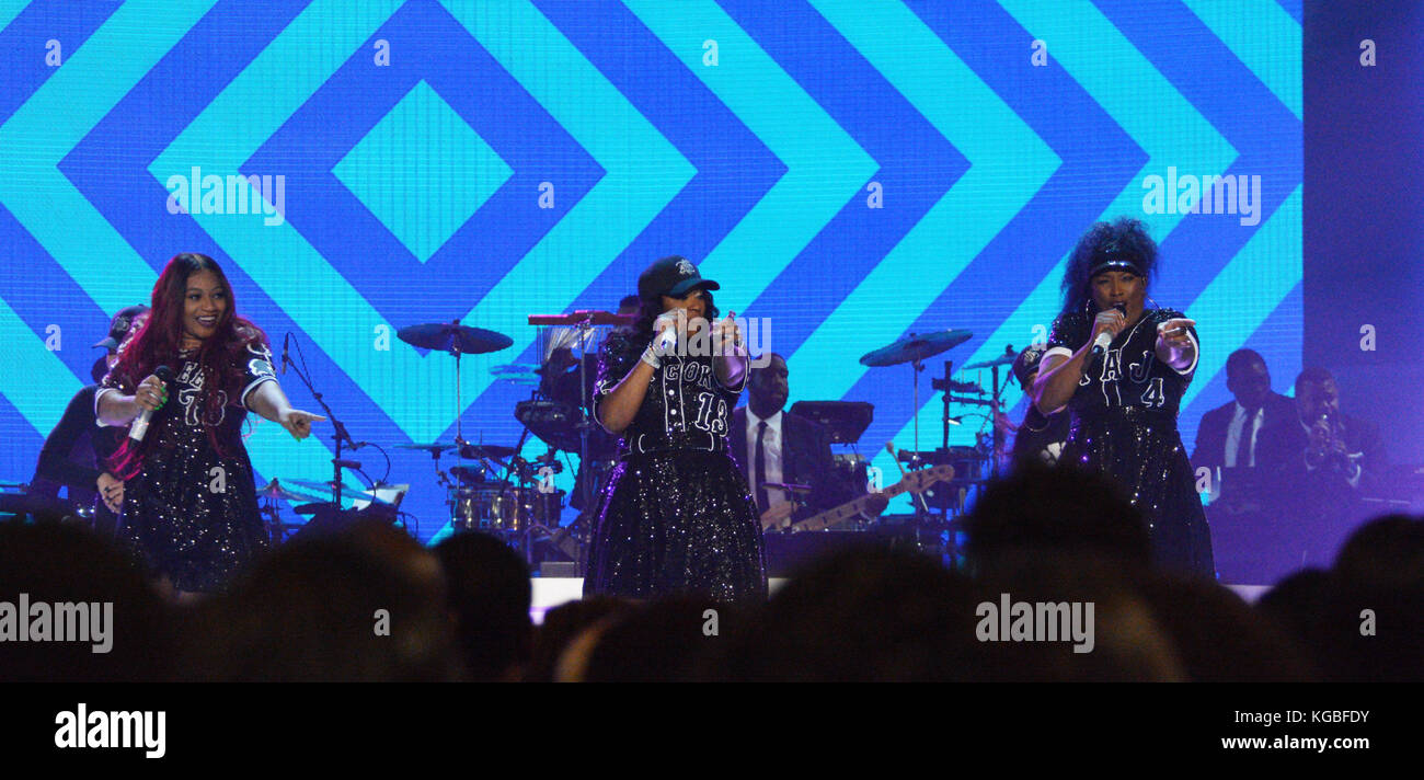 Soul train awards hi-res stock photography and images - Alamy