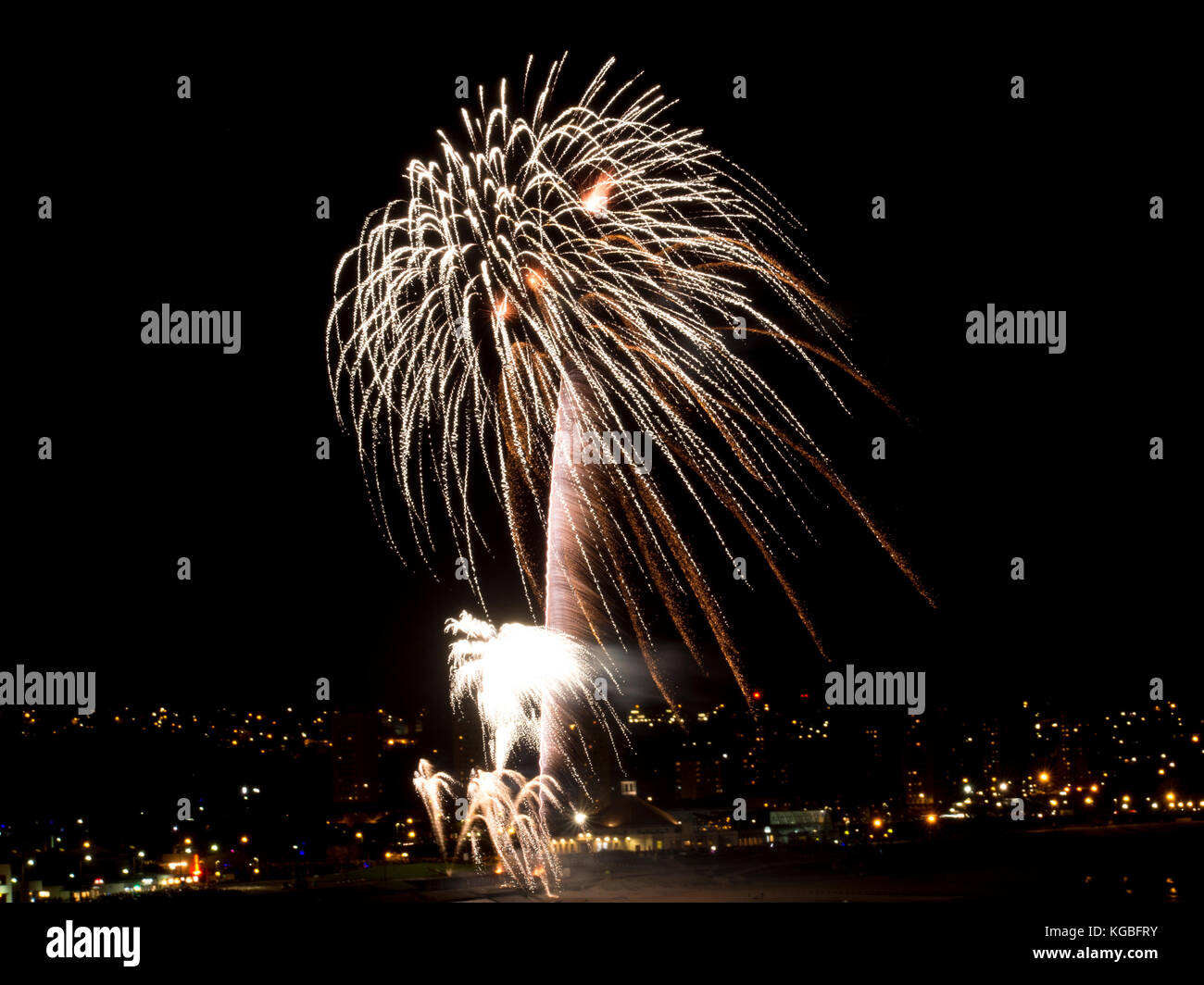 Aberdeen, Scotland . 5th Nov, 2017. Aberdeen celebrates Guy Fawkes ...