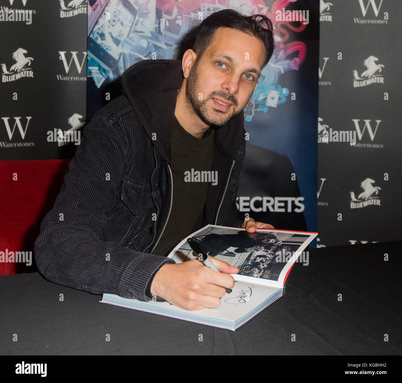 Dynamo Magician Logo