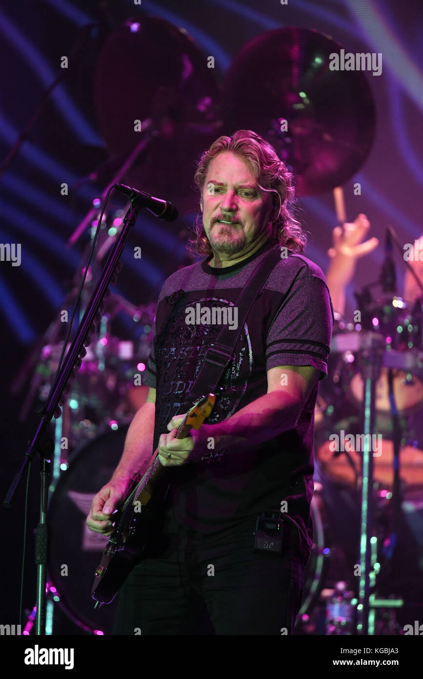 Pembroke Pines, Florida, USA. 05th Nov, 2017. Danny Chauncey of the ...