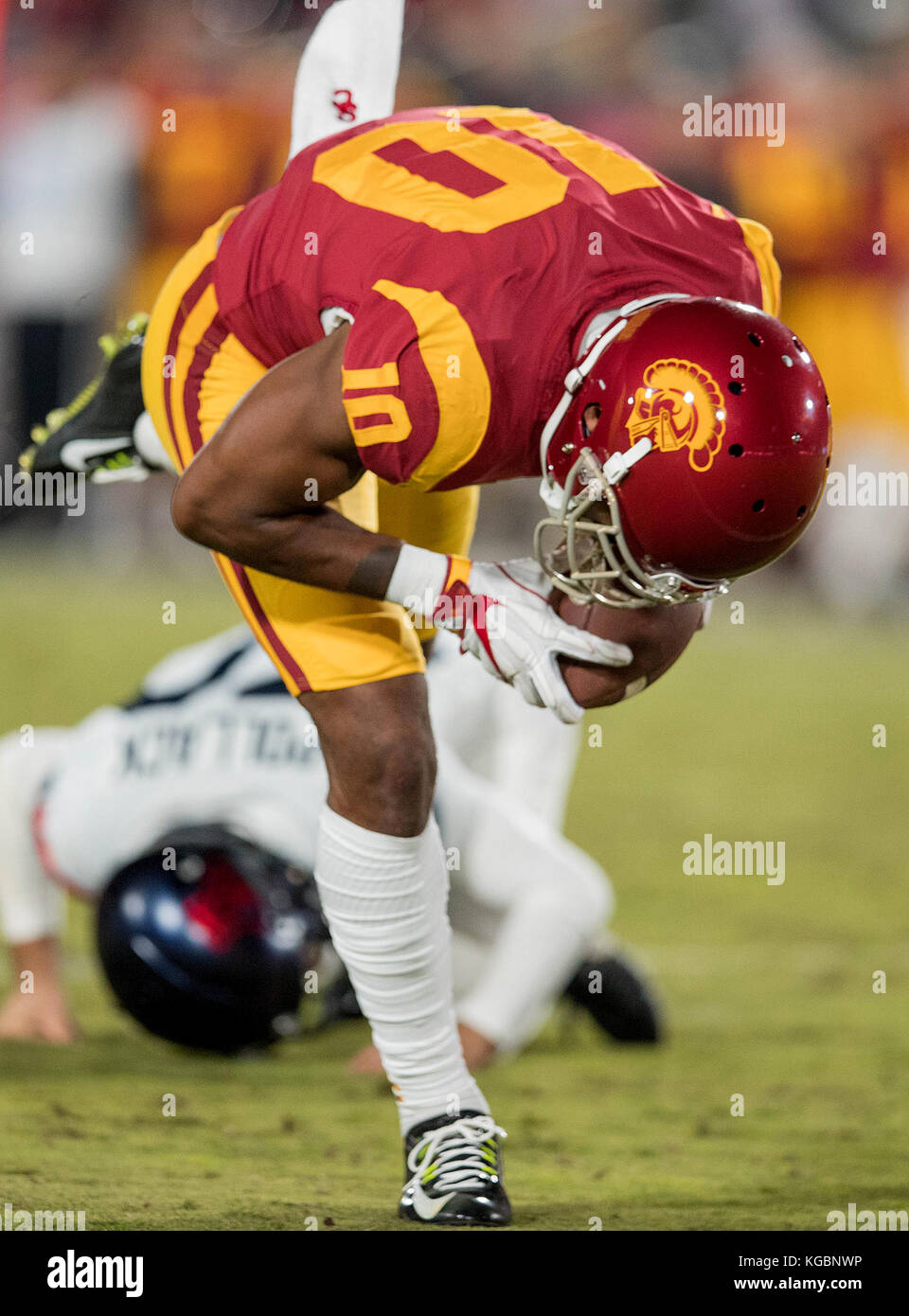 November 04, 2017 Los Angeles, CA...USC linebacker (10) John Houston Jr ...