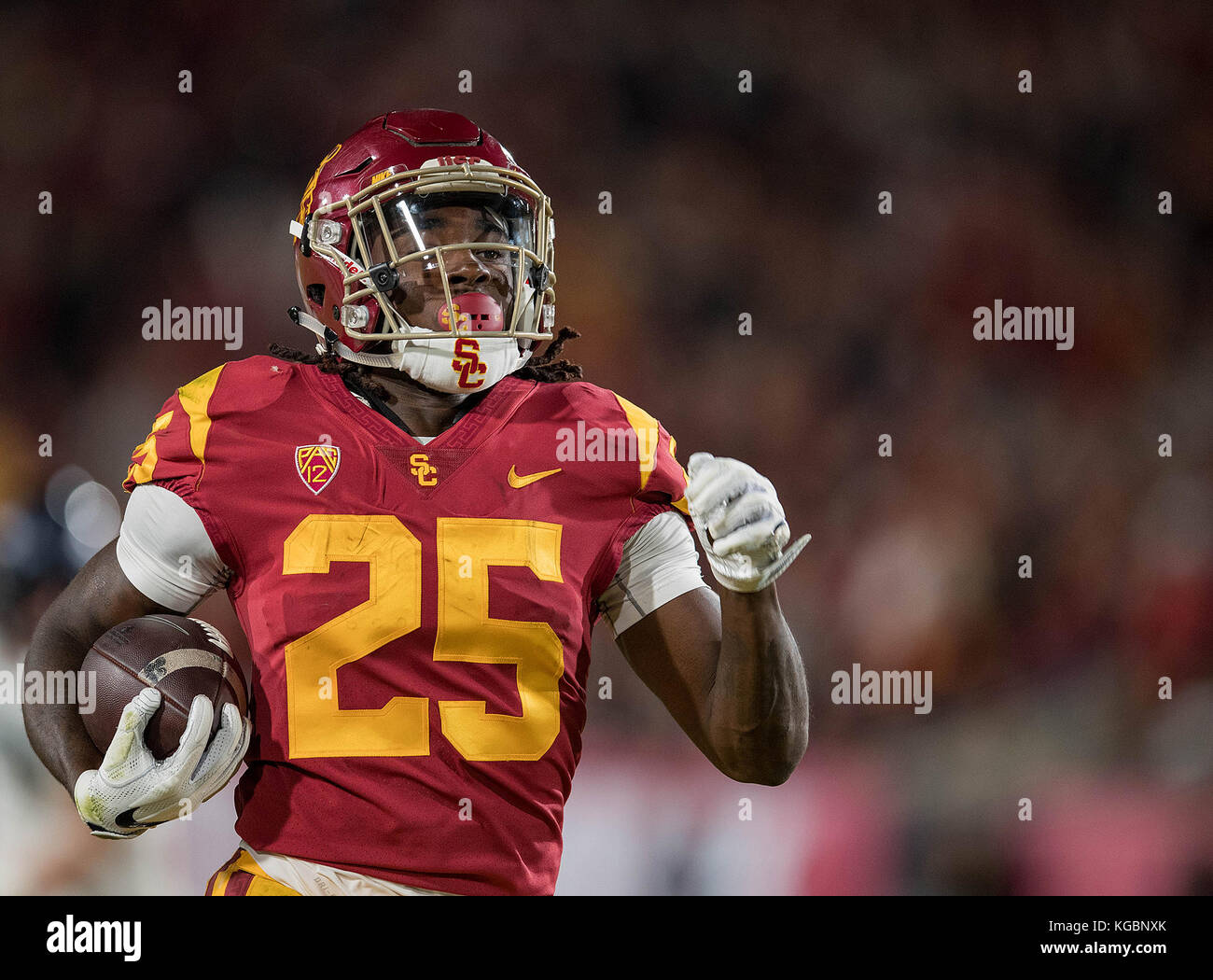 Los Angeles, CA, USA. 04th Nov, 2017. USC running back (25) Ronald ...