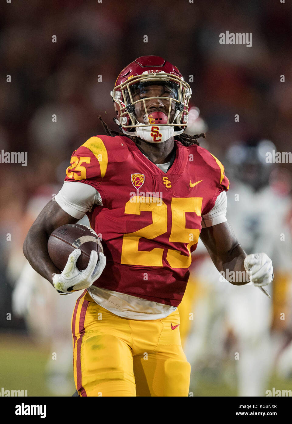 Los Angeles, CA, USA. 04th Nov, 2017. USC running back (25) Ronald ...