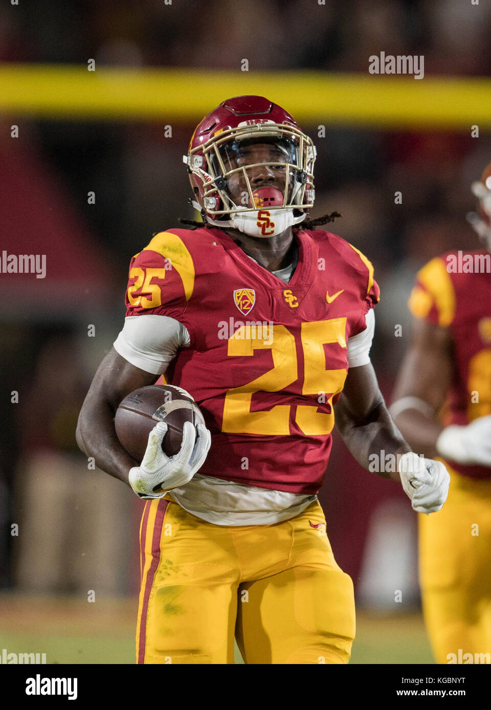 Los Angeles, CA, USA. 04th Nov, 2017. USC running back (25) Ronald ...