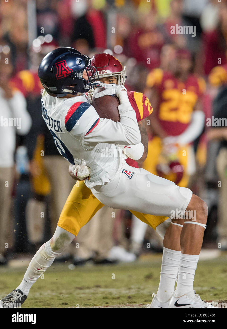 Los Angeles, CA, USA. 04th Nov, 2017. Arizona wide receiver (19) Shawn ...