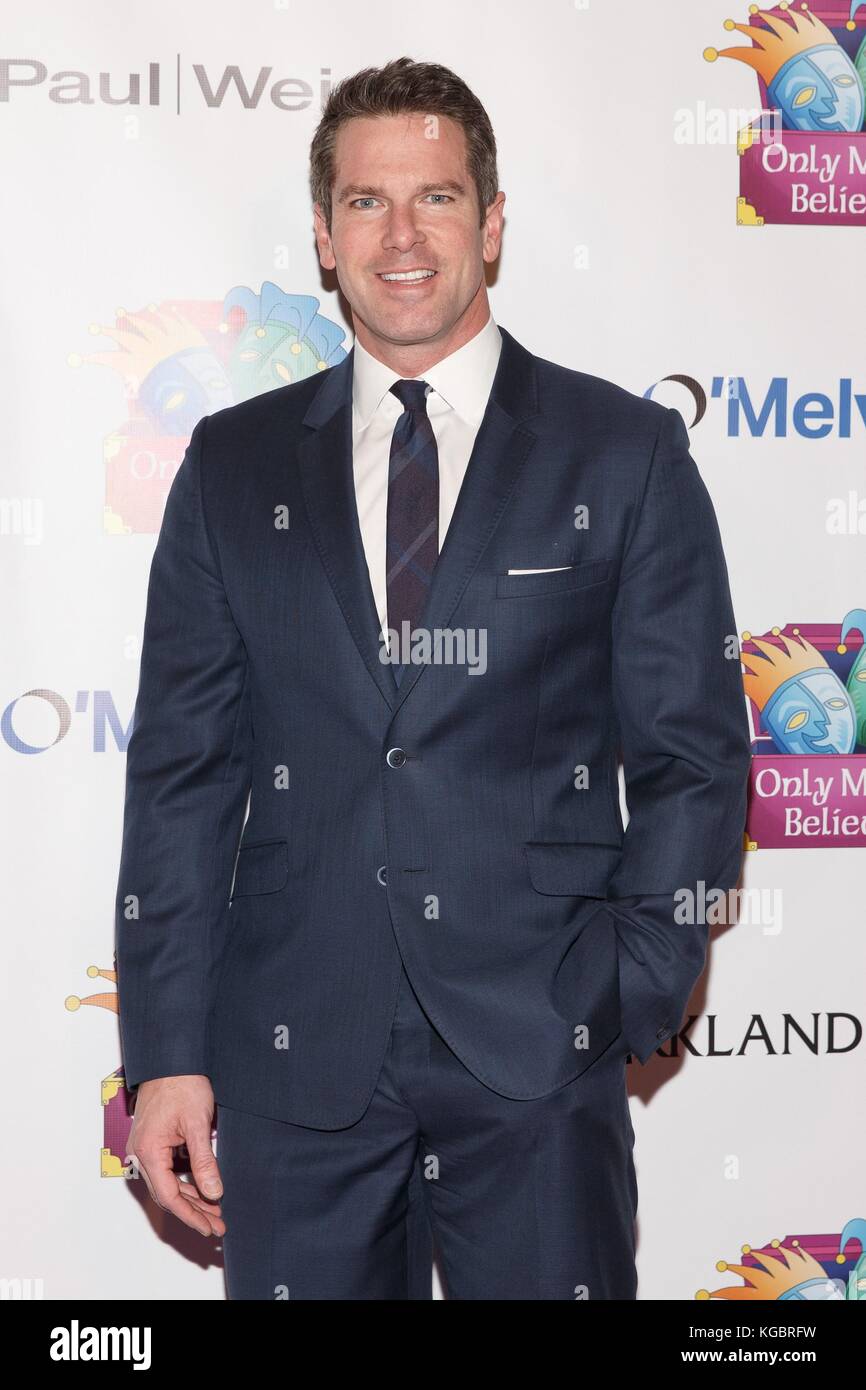 New York, NY, USA. 6th Nov, 2017. Thomas Roberts at arrivals for Only ...