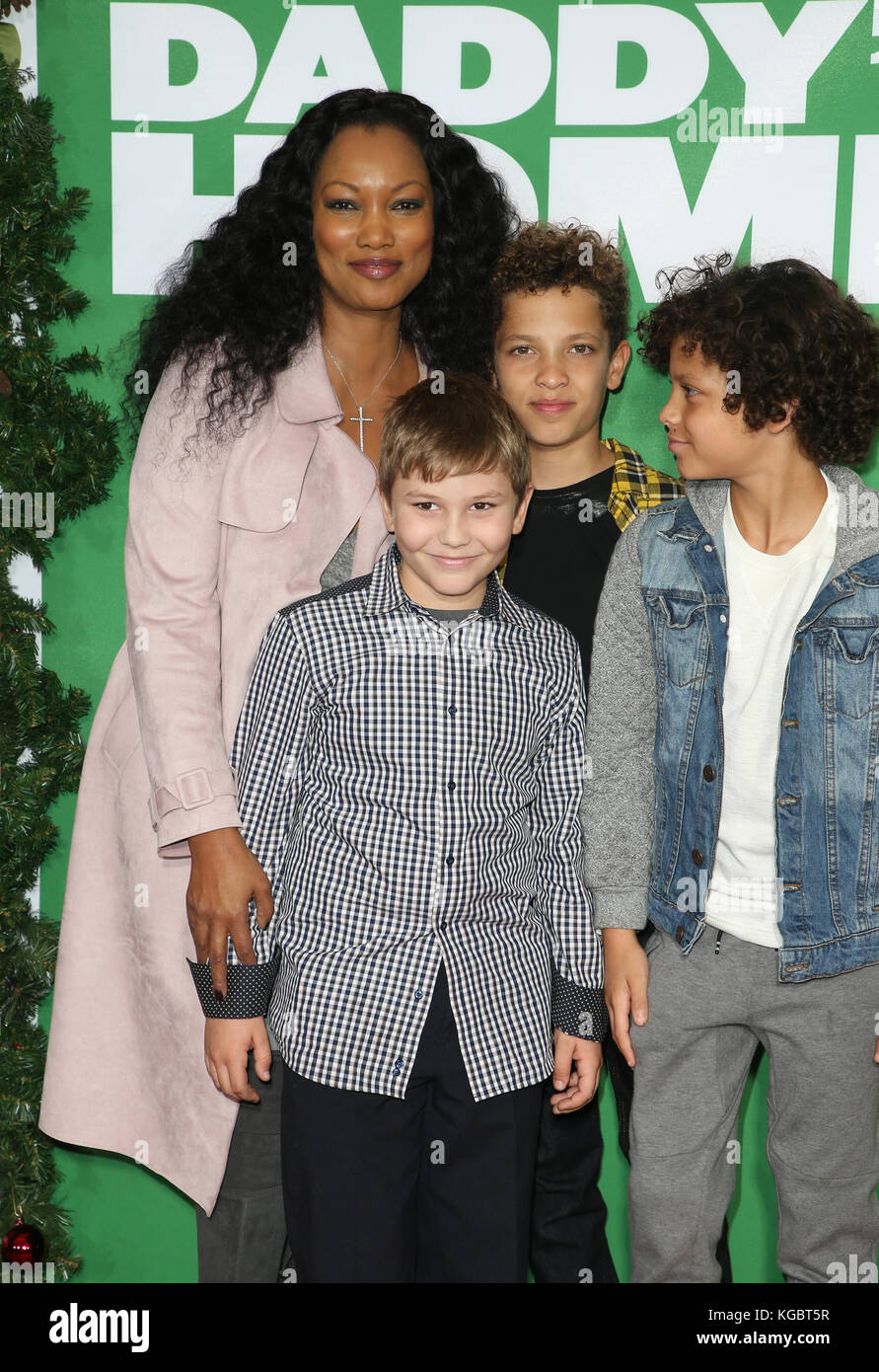 Oliver saunders hi-res stock photography and images - Alamy