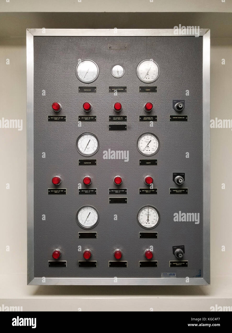 Electronic Switches Stock Photos & Electronic Switches Stock Images - Alamy