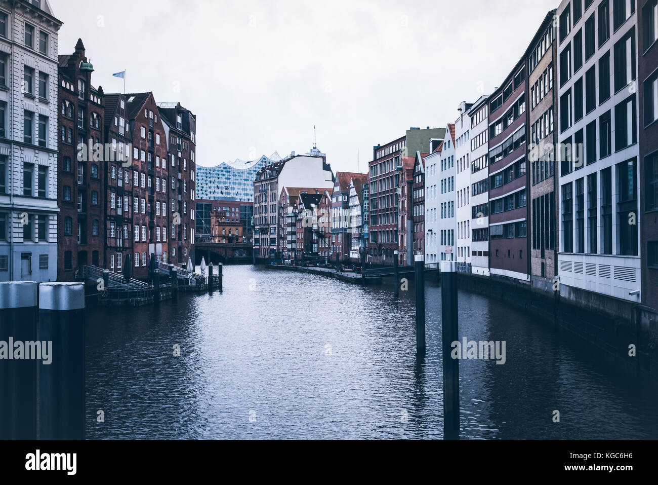 historic warehouses at Nikolaifleet canal in Hamburg, Germany Stock ...