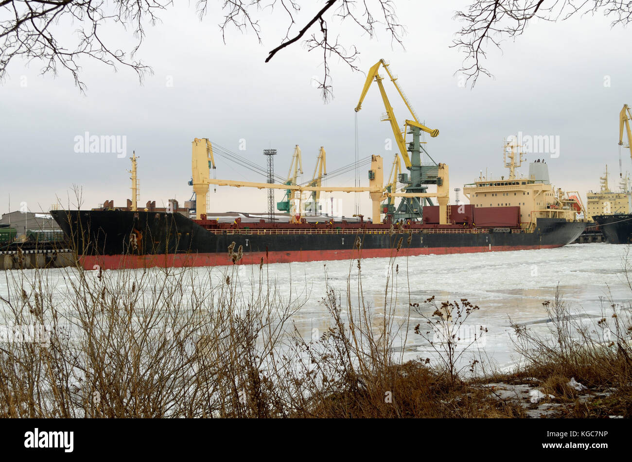 Russian tanker ship hi-res stock photography and images - Alamy