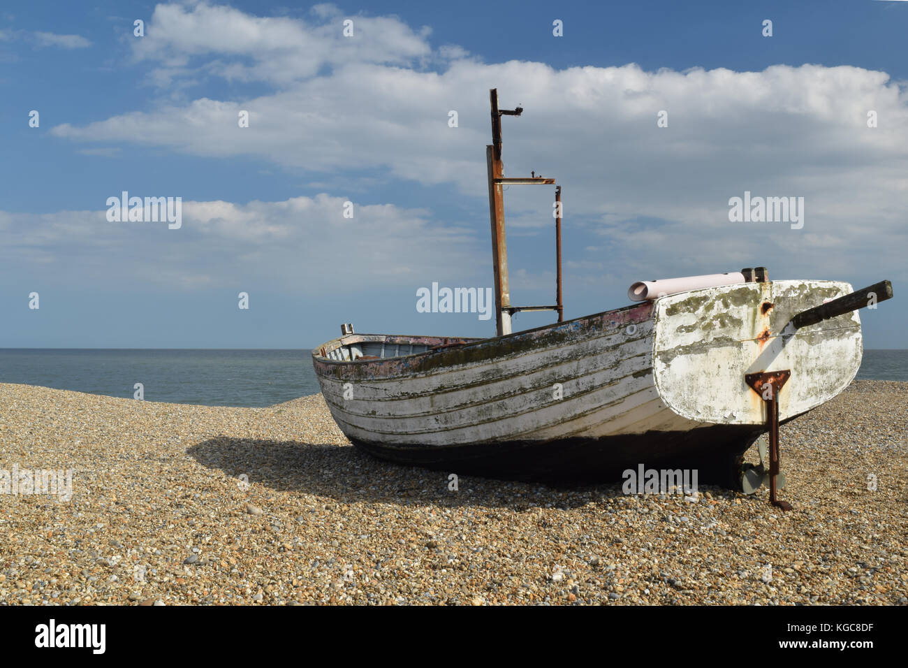 White rotten boat hi-res stock photography and images - Alamy