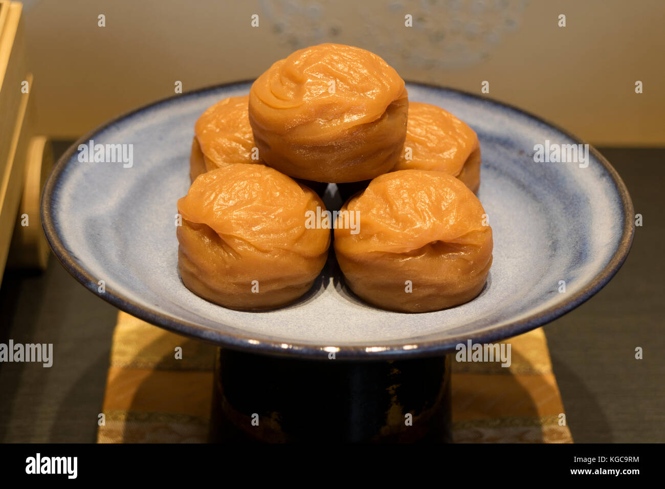 Cesto Di Frutta Umeboshi