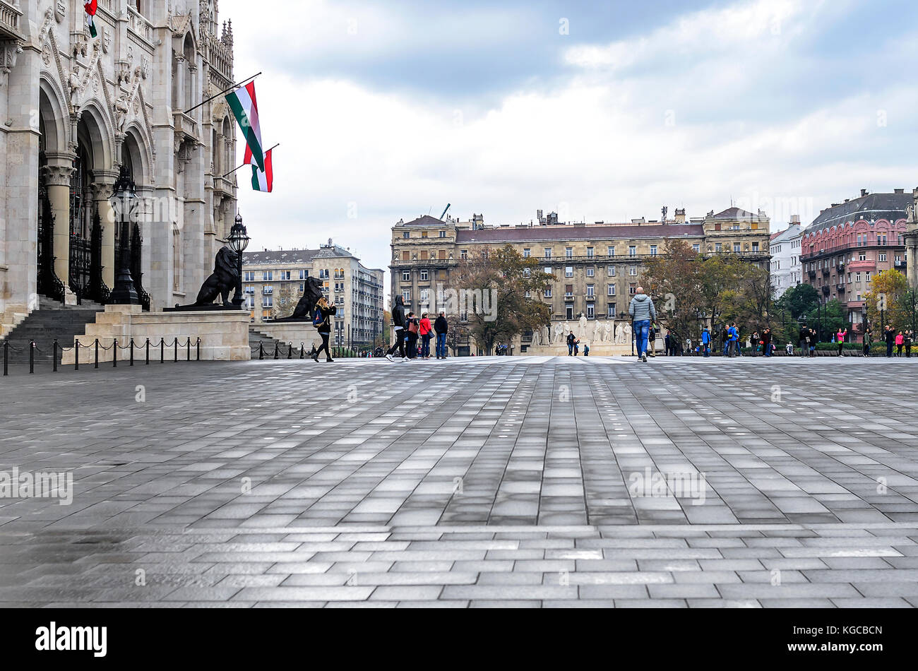 Hungarian famous square hi-res stock photography and images - Alamy