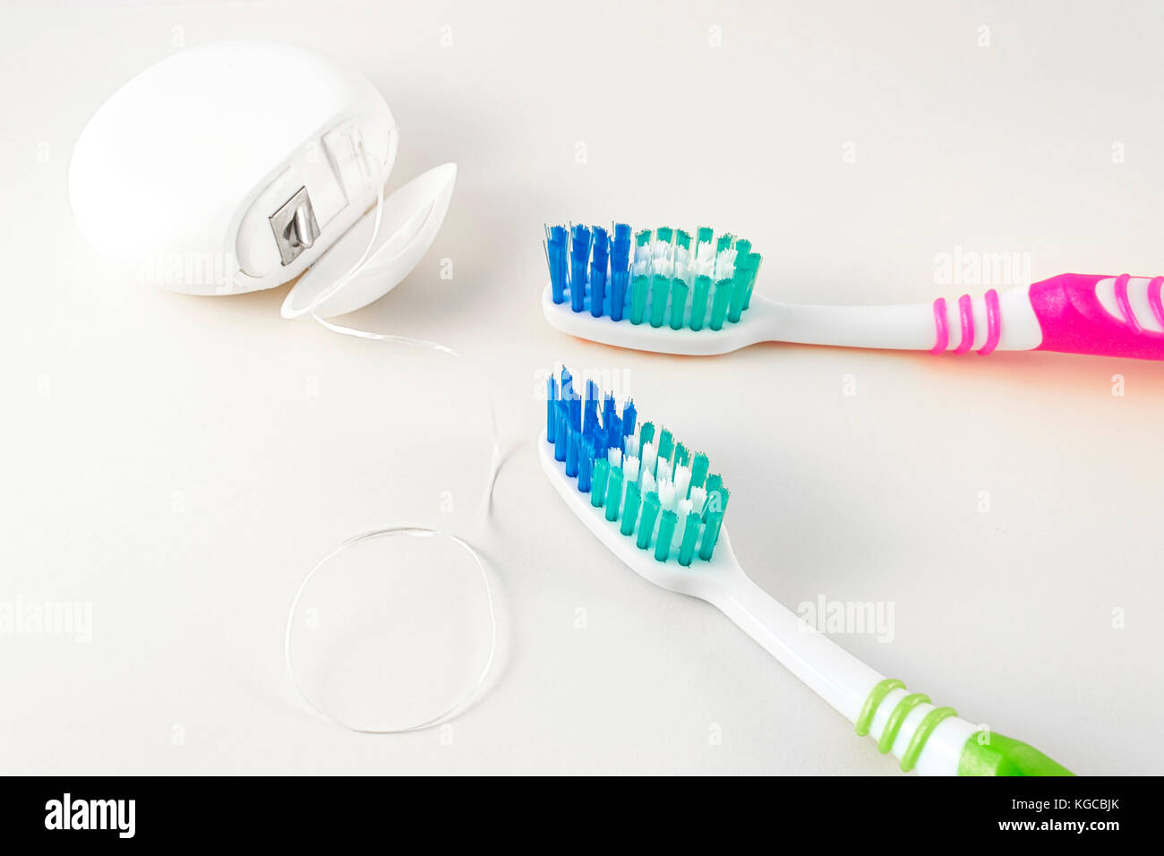 Toothbrush dental floss toothpaste hi-res stock photography and images ...