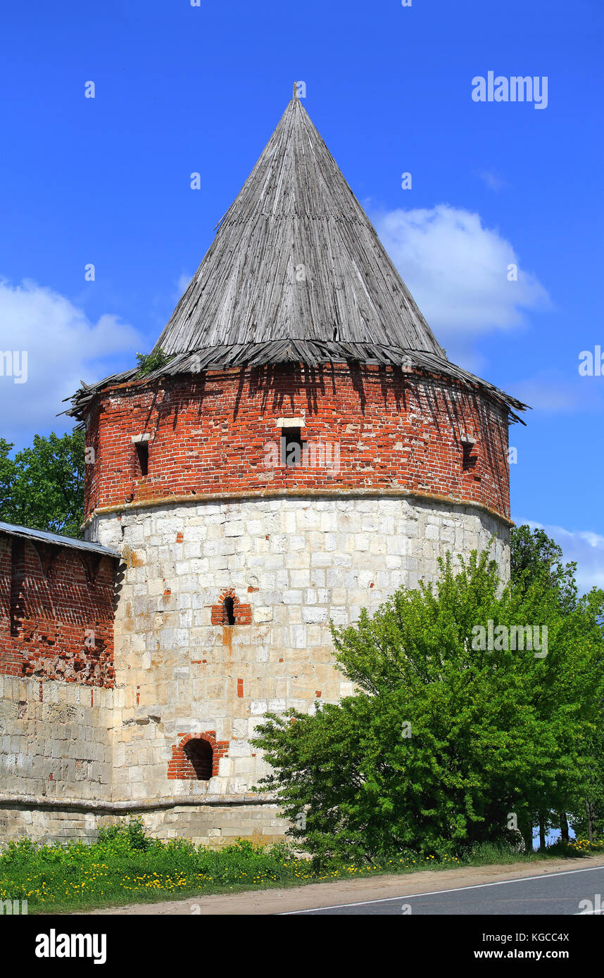 Ancient wall tower of the medieval fortress - Kremlin in Zaraysk ...