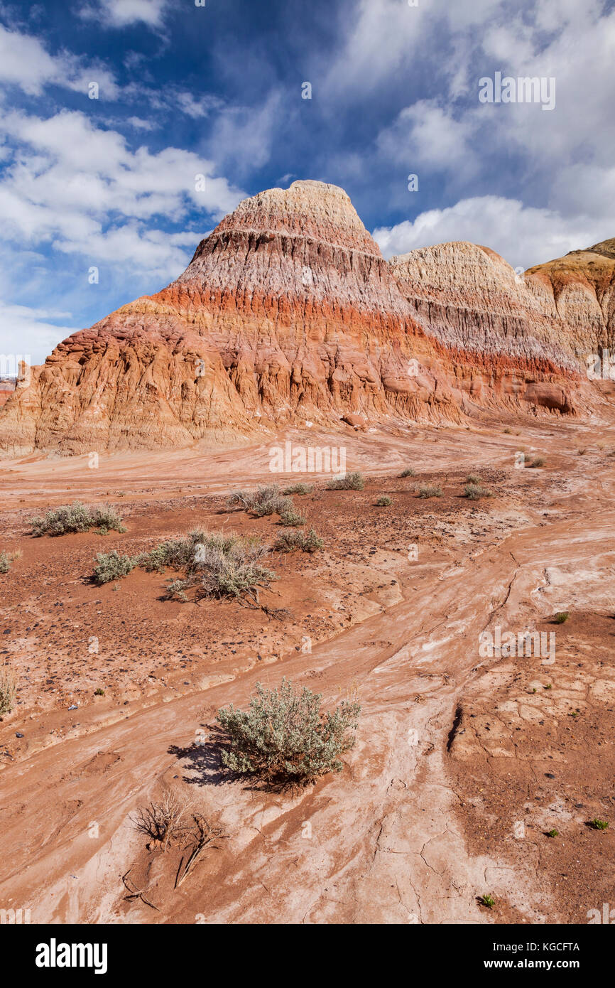 Colorful badlands in the Bighorn Basin of Wyoming Stock Photo - Alamy