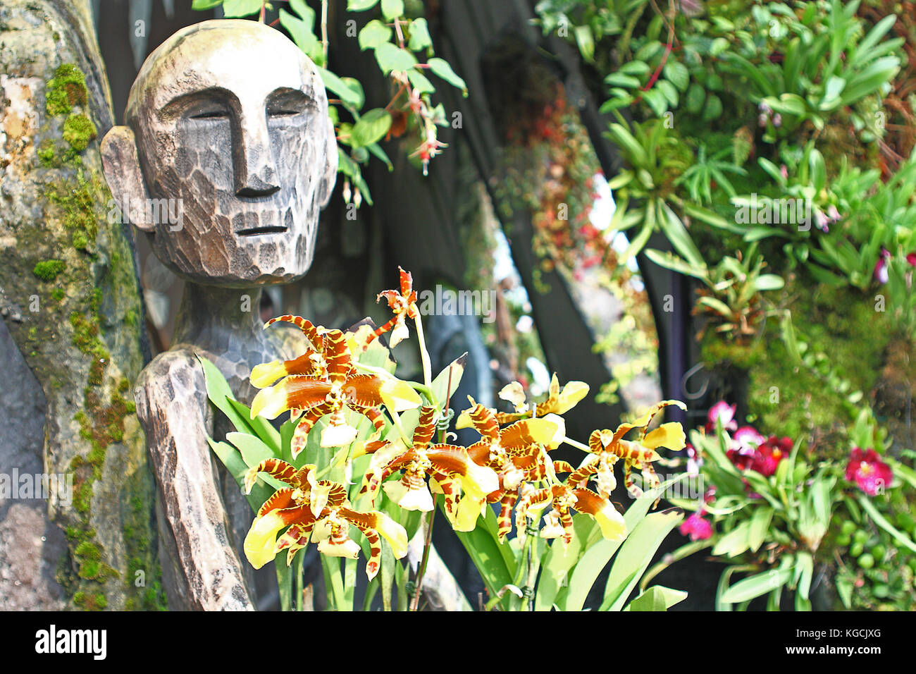 Flower Holding Statue Stock Photo - Alamy