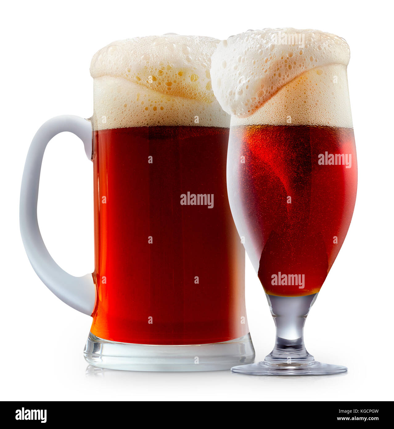 Mug of frosty dark red beer with foam Stock Photo - Alamy