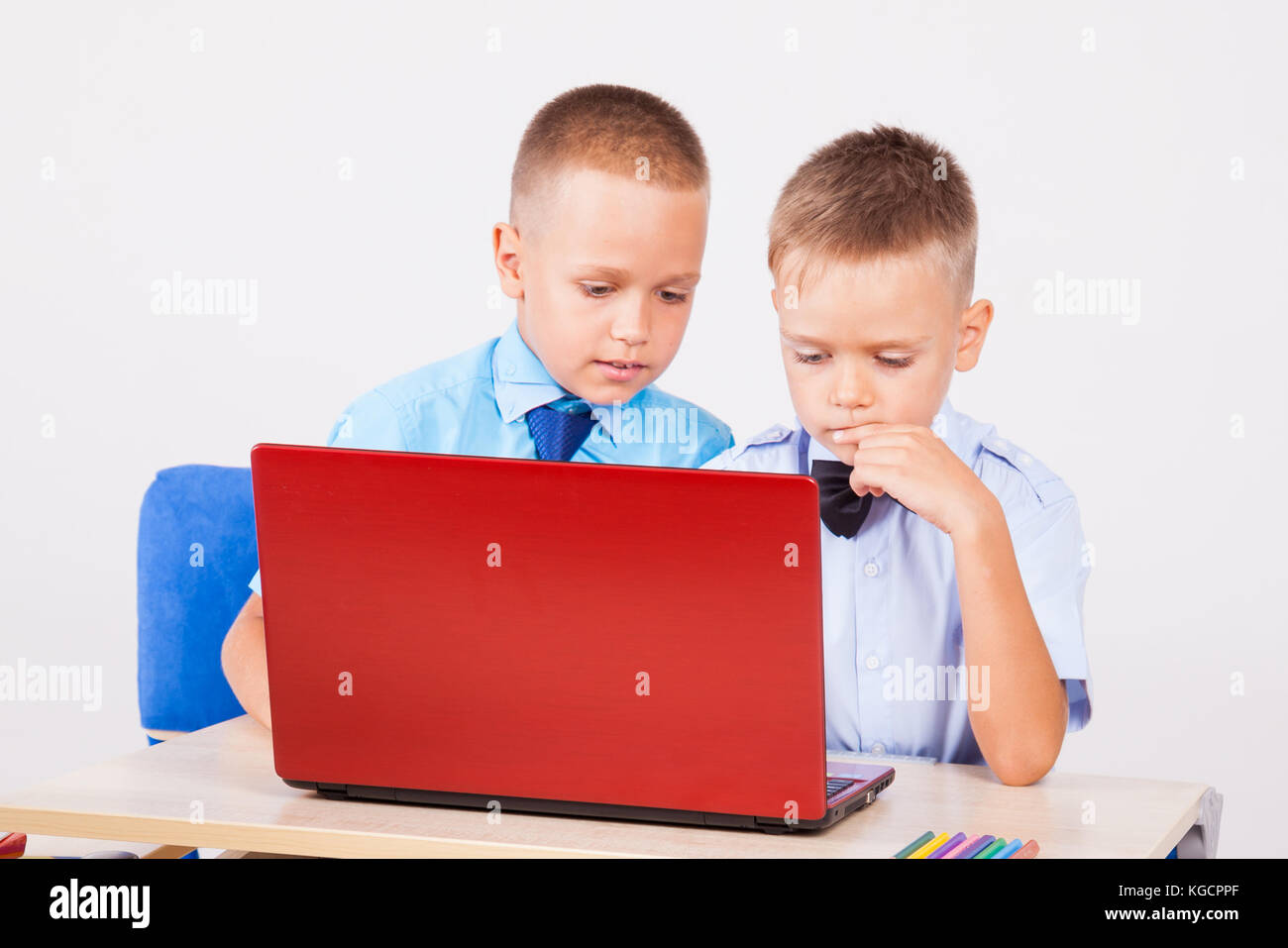 Student class school desk group friends boys hi-res stock photography ...