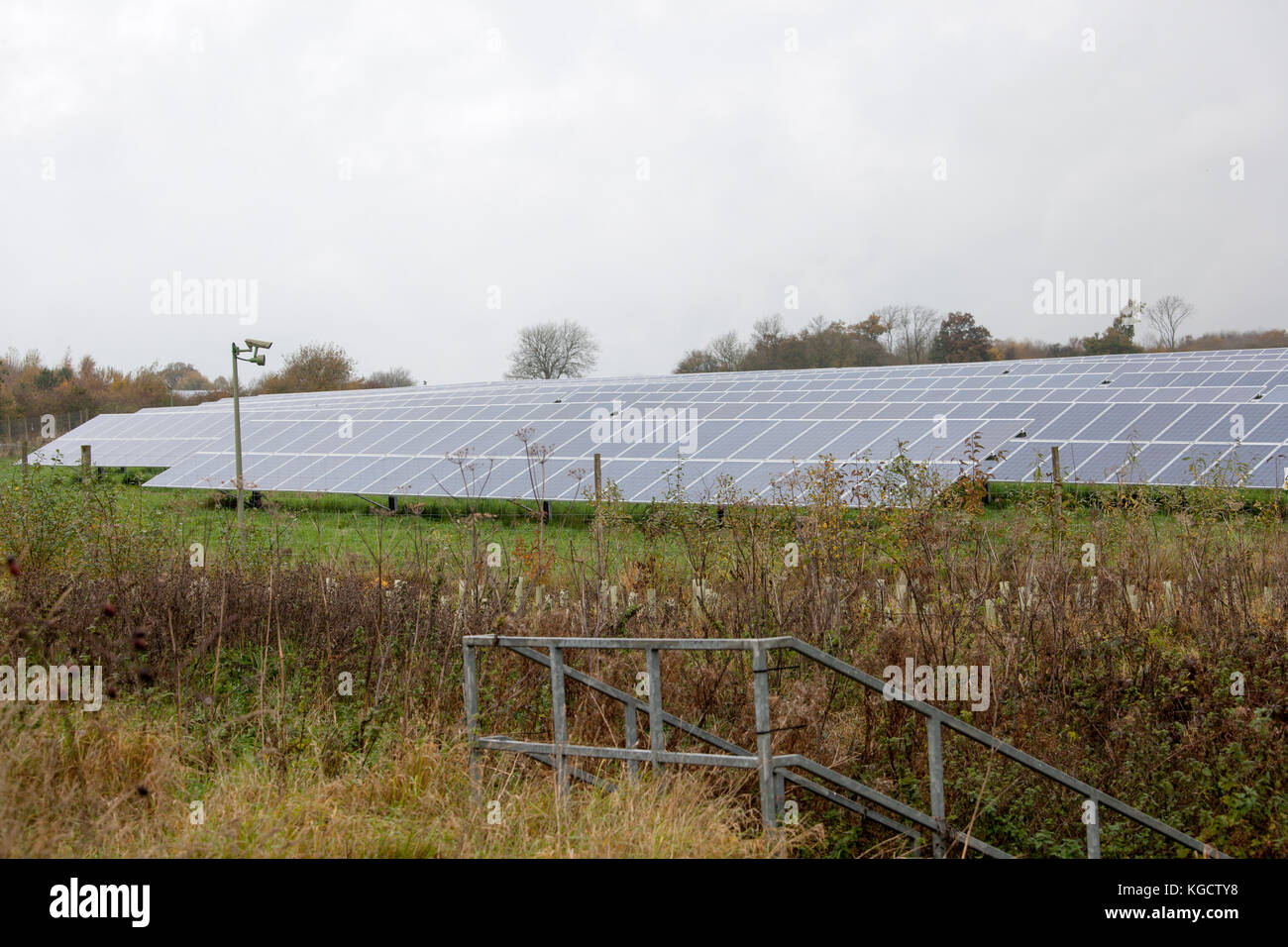 Dull sun hi-res stock photography and images - Alamy