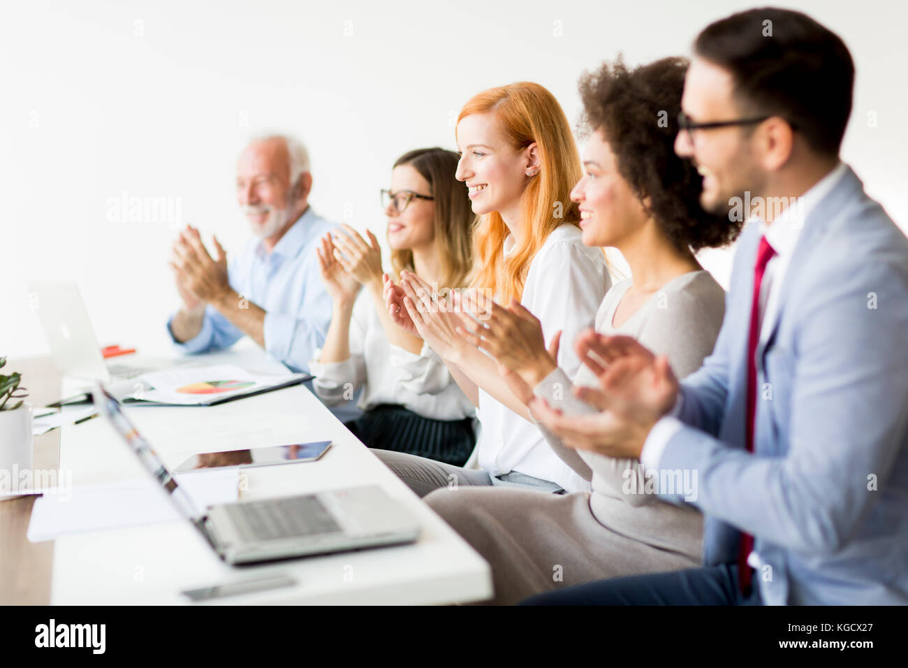 Clap their hands hi-res stock photography and images - Alamy