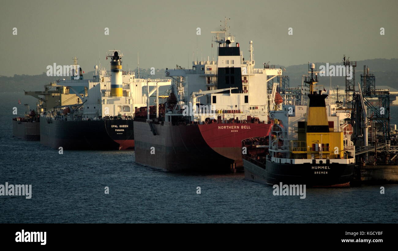 Crude oil refinery petroleum products hi-res stock photography and ...