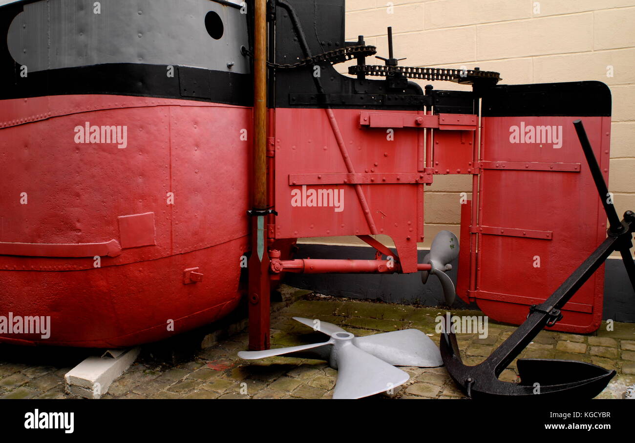 Twin rudder arrangement hi-res stock photography and images - Alamy