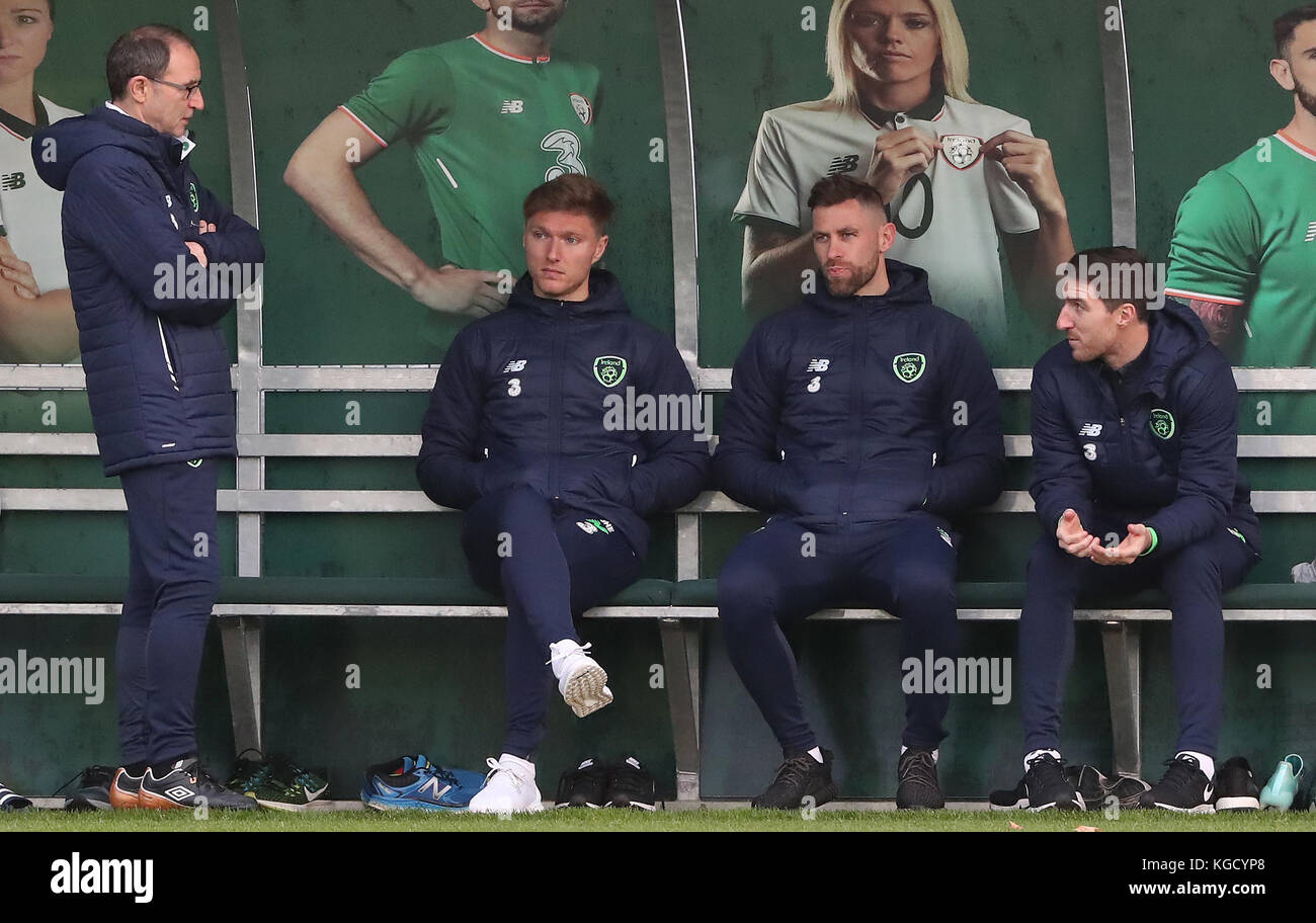 Republic of Ireland's Martin O'Neill, Jeff Hendrick, Daryl Murphy and ...