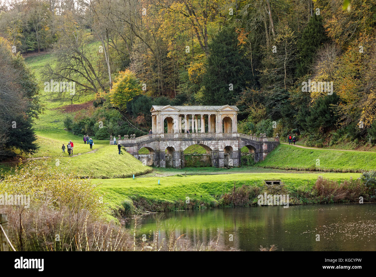 Autumn in Prior Park Landscape Garden, Somerset, England Stock Photo ...