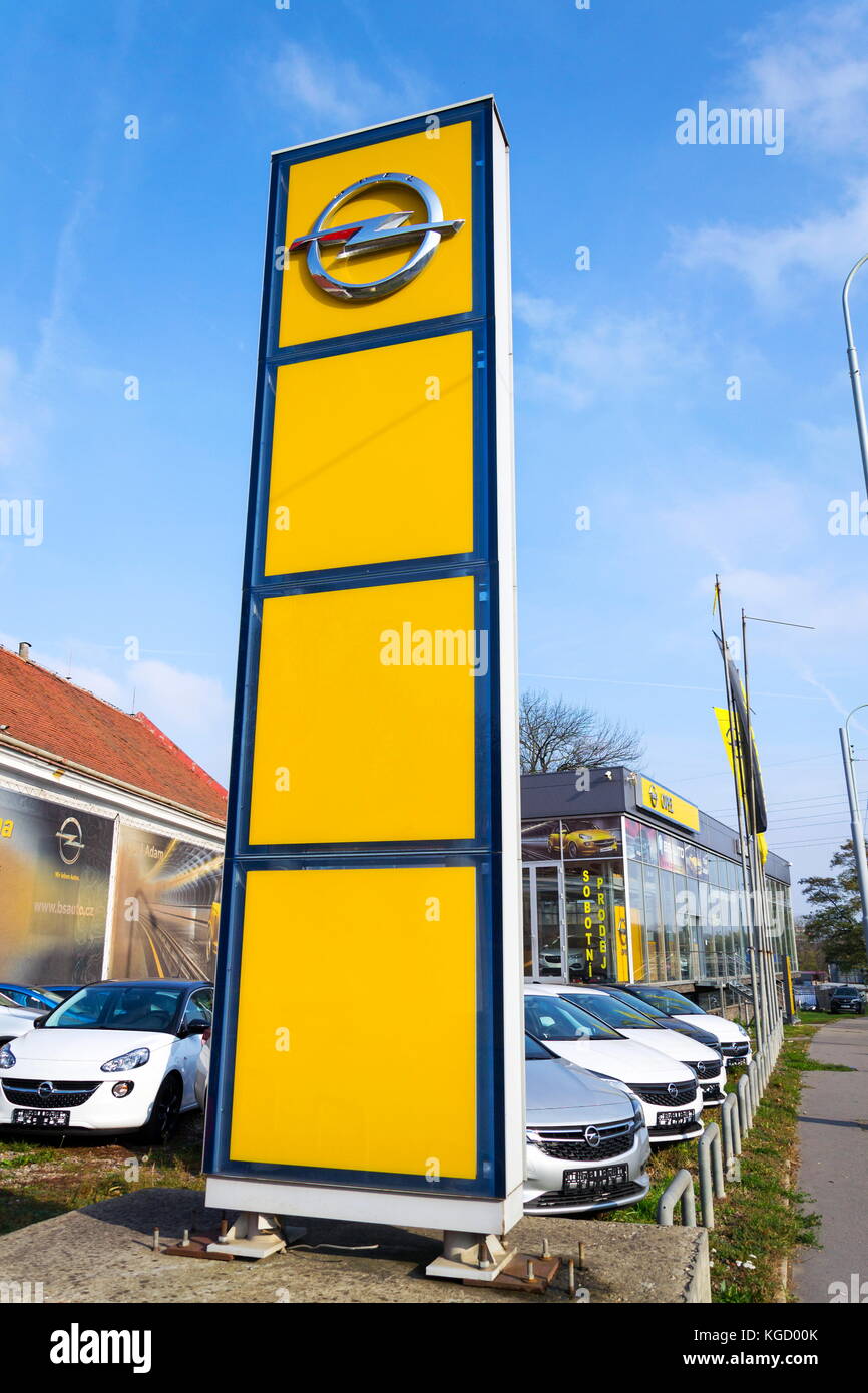 PRAGUE, CZECH REPUBLIC - NOVEMBER 5: Opel company logo on car in front ...