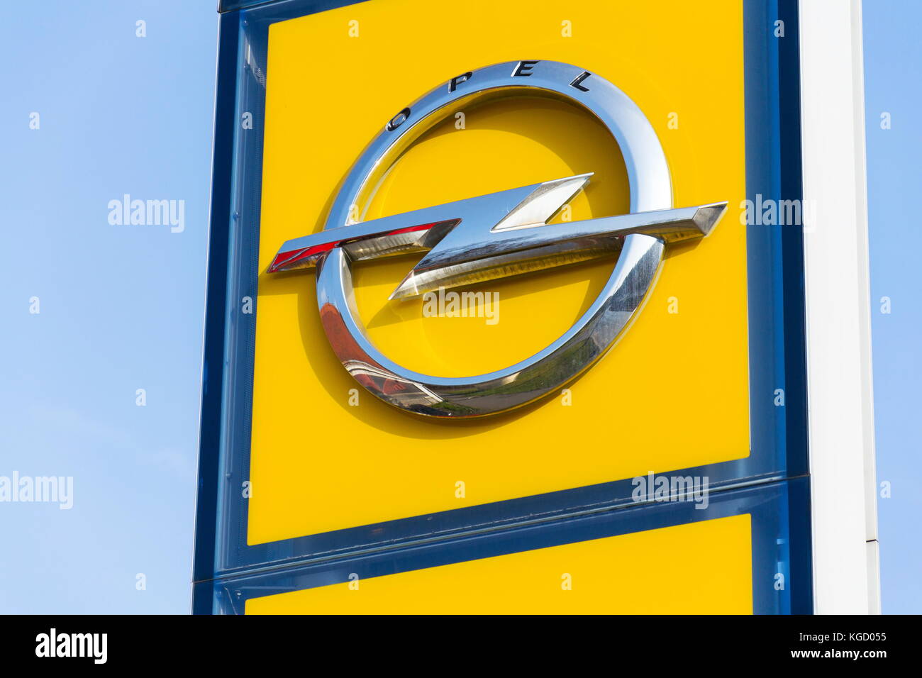 PRAGUE, CZECH REPUBLIC - NOVEMBER 5: Opel company logo on car in front ...