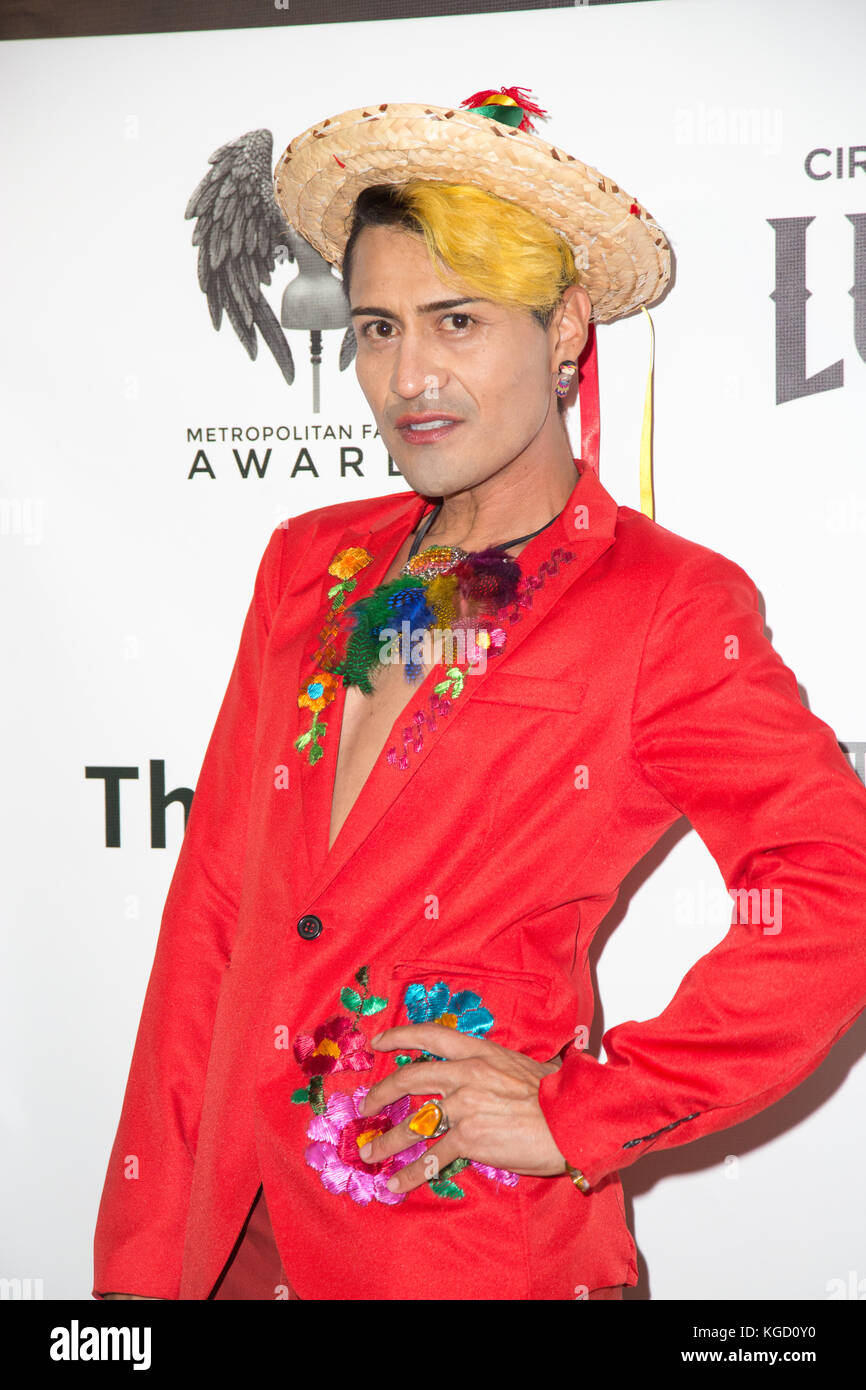 Arcadia, California, USA. 5th October, 2017. Stylist D'Jesus Trujillo ...