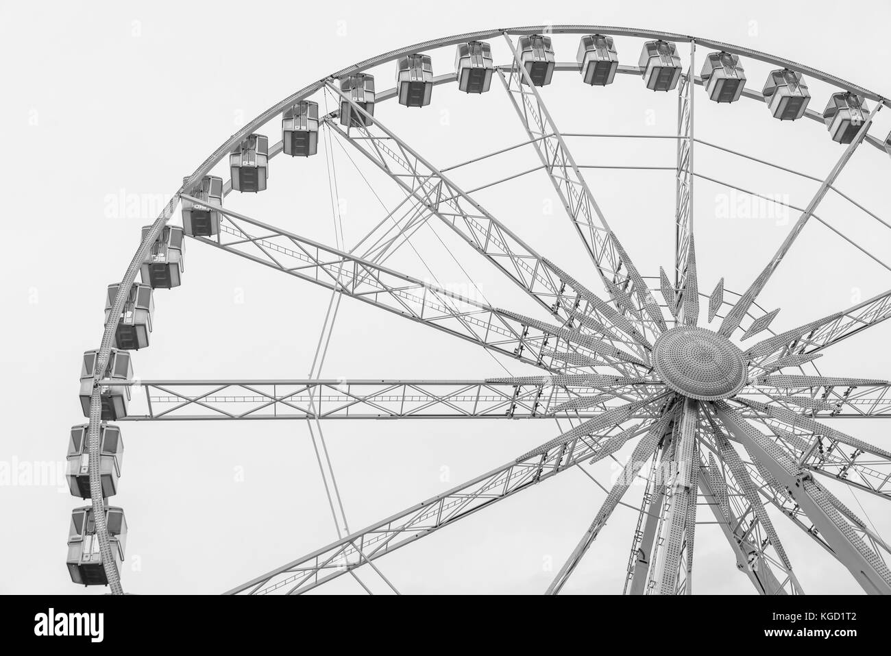 White Ferris wheel Stock Photo - Alamy