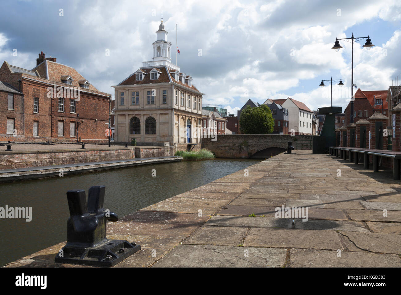 Historic Purfleet Quay and 17th century Custom House Stock Photo - Alamy
