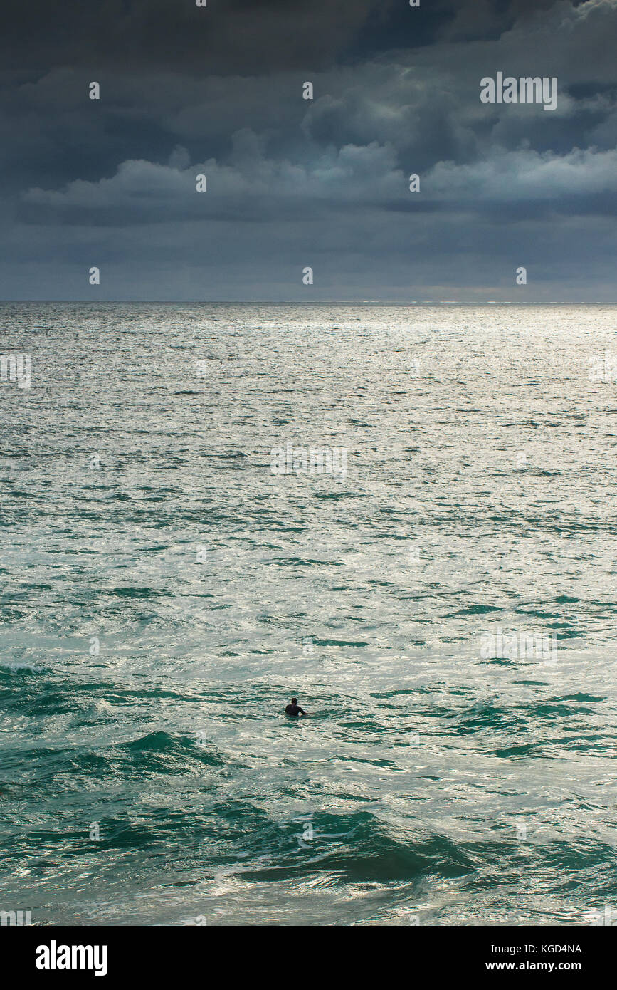 Waiting for the perfect wave hi-res stock photography and images - Alamy