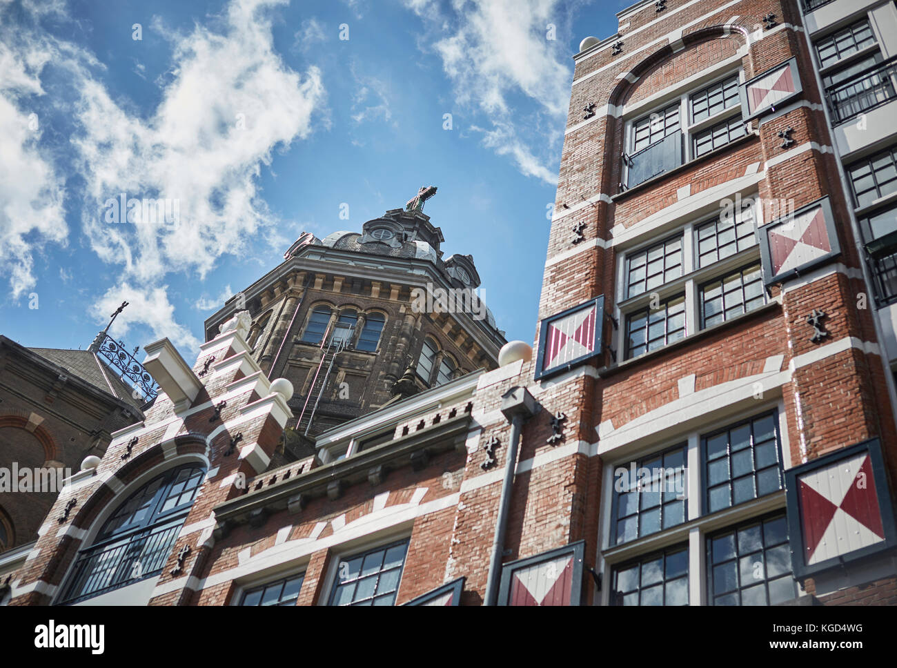 A view of the historic buildings of Amsterdam from the canal Stock ...