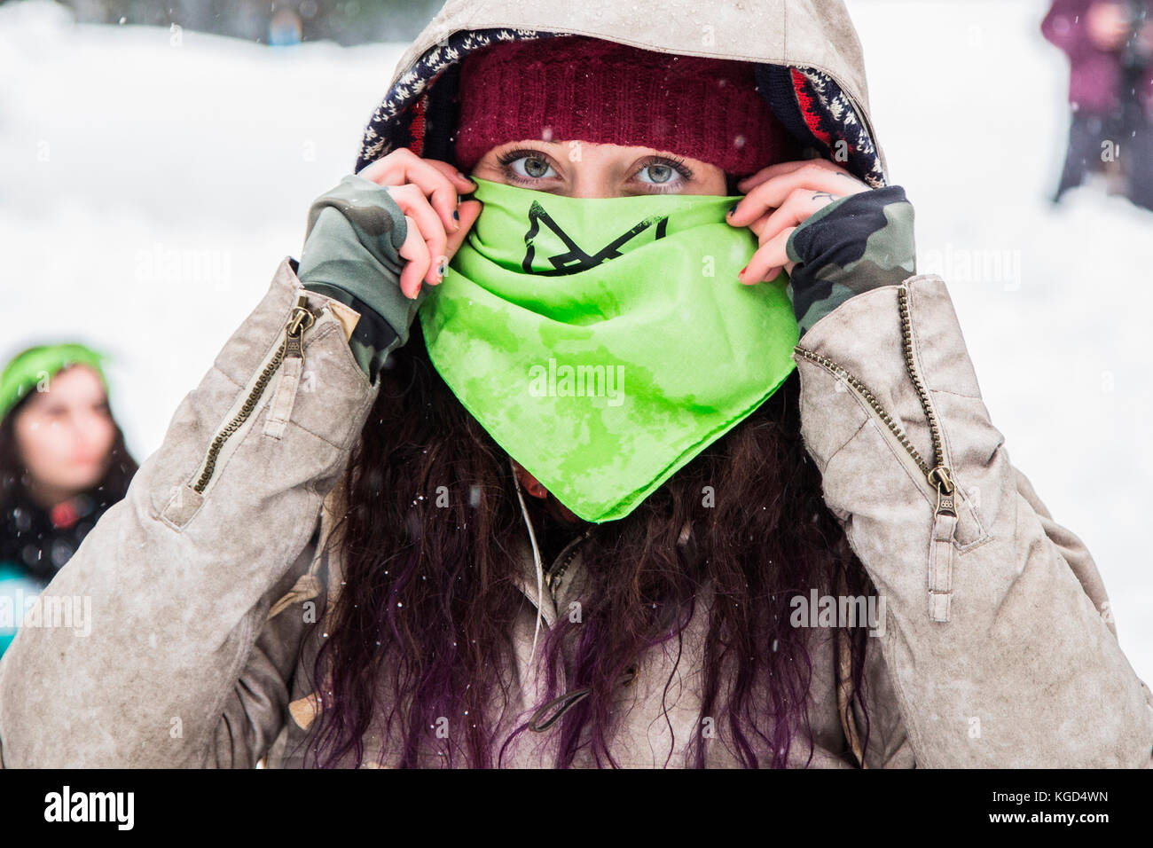 Bandana face covering hi-res stock photography and images - Alamy