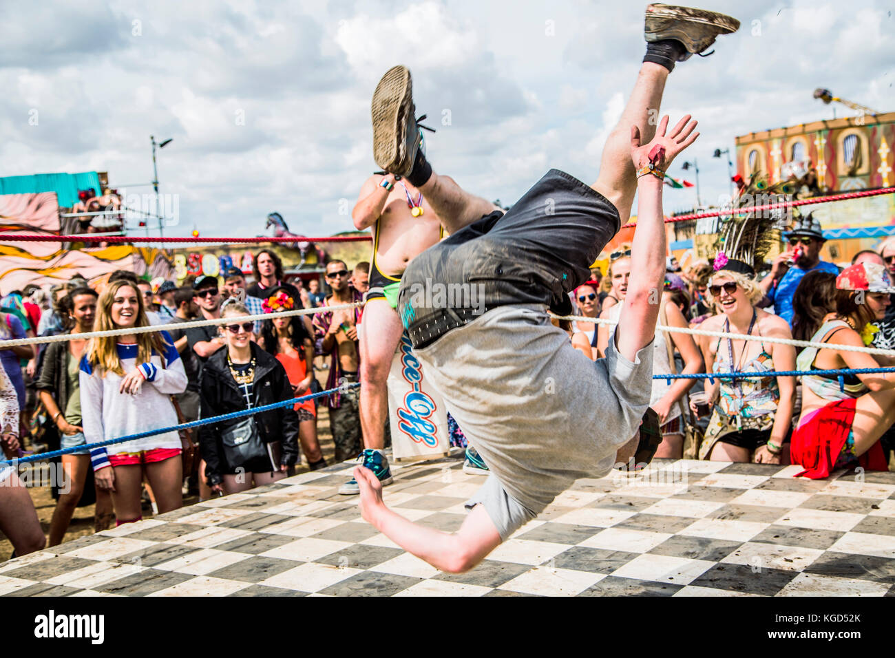 An unknown dancer performing a backflip Stock Photo - Alamy