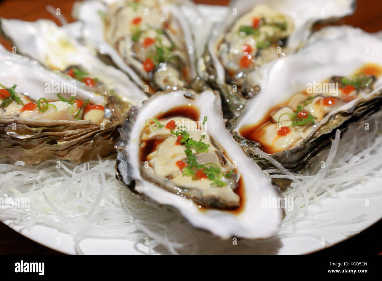 Oyster dish hi-res stock photography and images - Alamy