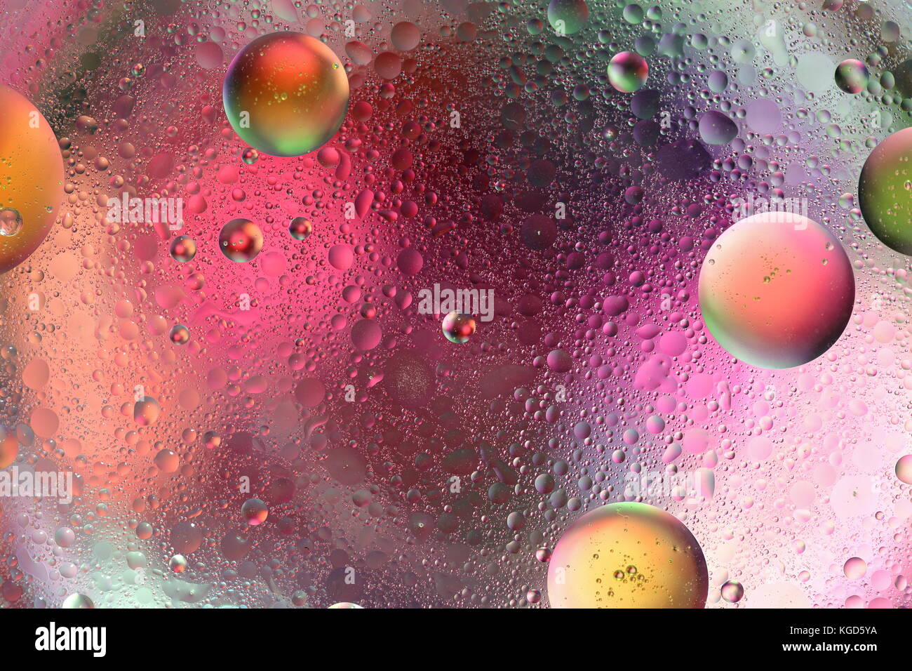 Oil bubbles hi-res stock photography and images - Alamy