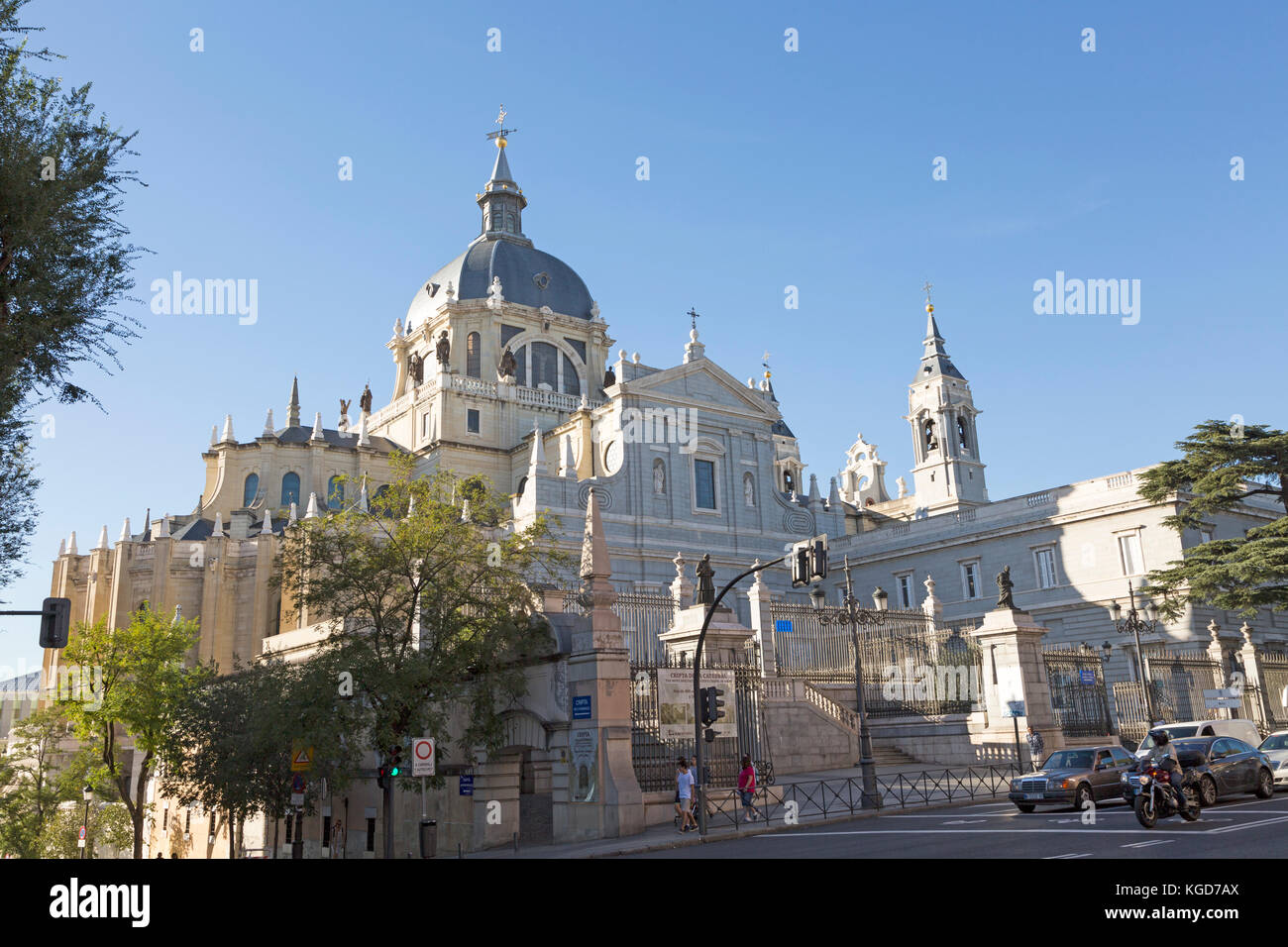 Catedral de Nuestra Señora de la Almudena, cathedral church, Madrid ...